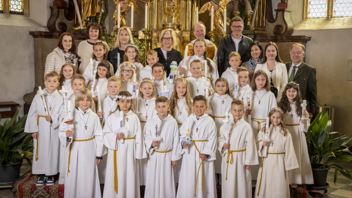 VS Globasnitz | LŠ Globasnica - Erstkommunion der Klassen 2a und 2b ...